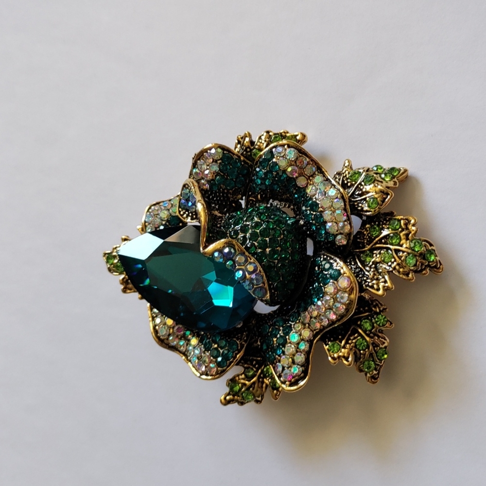 Teal And Gold Rhinestone Rose Brooch. - Gem